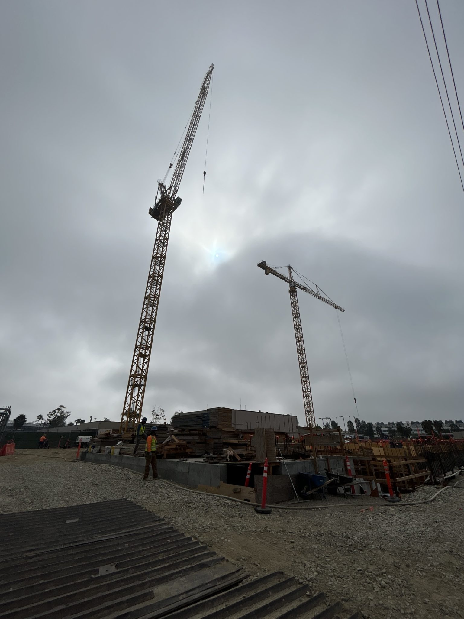 Hidden Los Angeles Oil and Methane Drilling - Sway Features | Methane ...